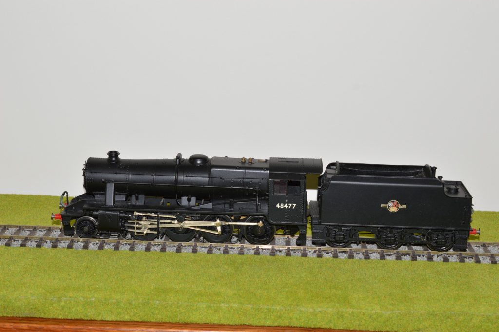 LMS / BR STANIER 8F 2-8-0 WITH STANIER 4OOOg WELDED TENDER - Gladiator ...