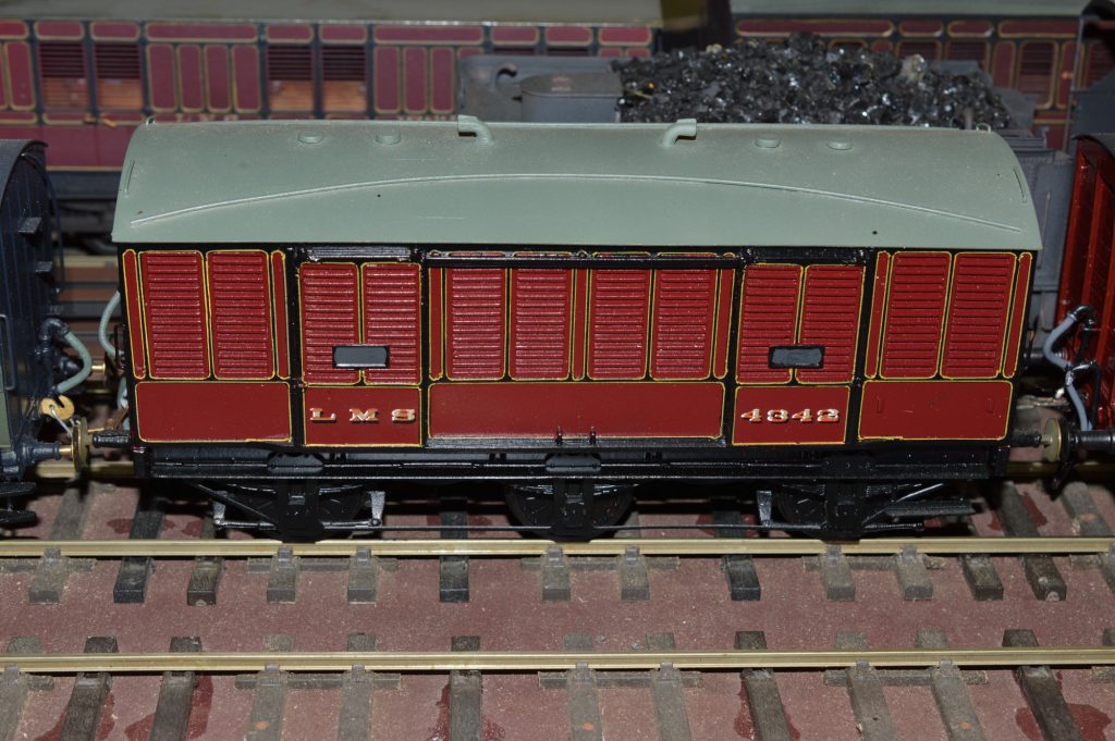 LNWR/LMS 6 wheel Fruit and Milk van - Gladiator Models